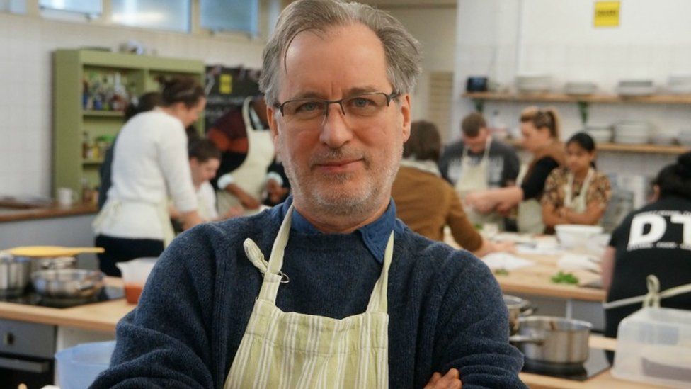 Bristol chef gets MBE for feeding thousands for free in pandemic - BBC News