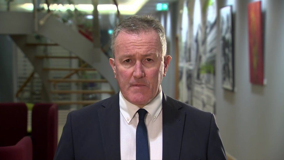 Cost of living: Warning of 'hidden pandemic' of rising bills - BBC News