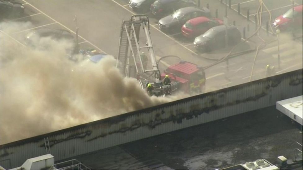 Luton Asda store fire started 'accidentally' - BBC News