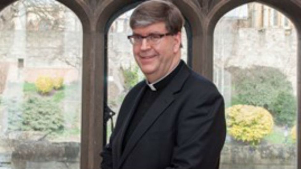 Timothy Barker named as new Dean of Guernsey - BBC News