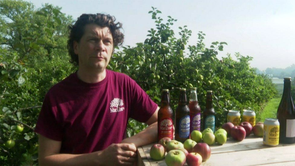 Armagh: Tasting the Orchard County's zingy, crisp apples - BBC News