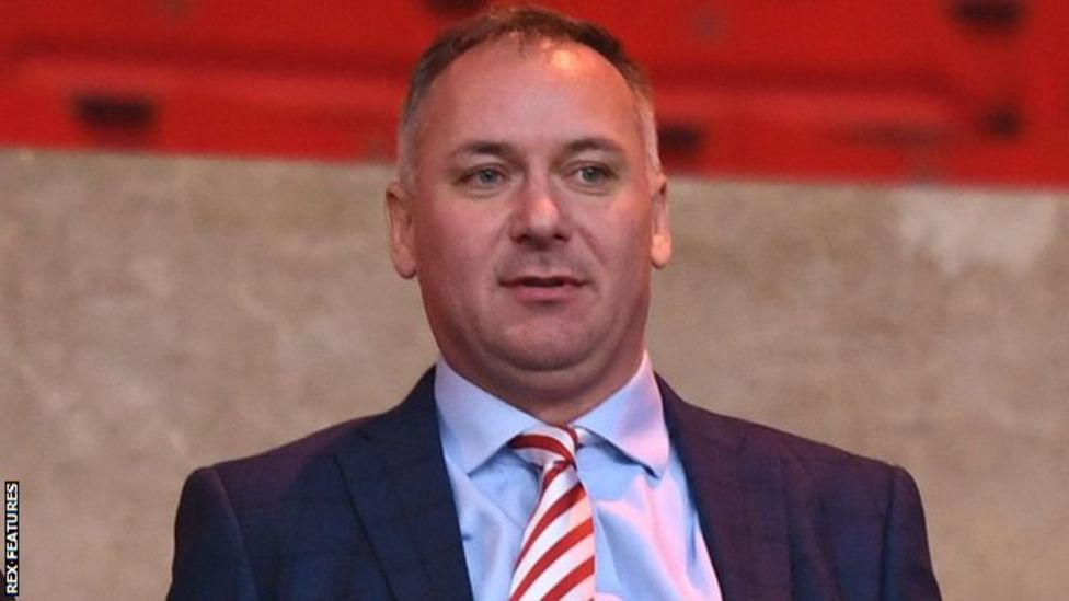 Stewart Donald: Sunderland owner 'desperate' to sell club - BBC Sport