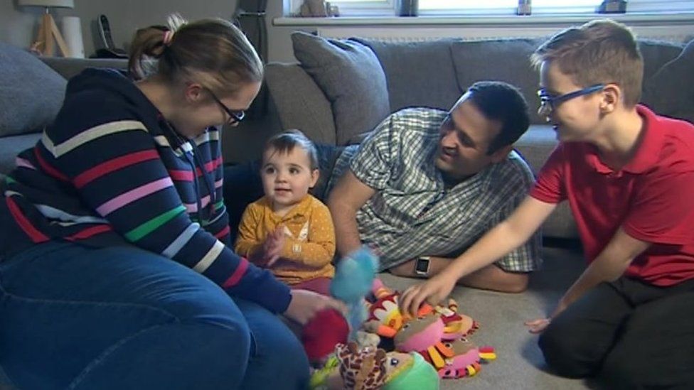 Dad brands A&E a sick joke after baby's Telford care delay - BBC News