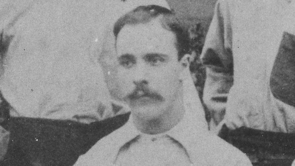 Derby County fan's mission to provide 'forgotten' player with headstone ...