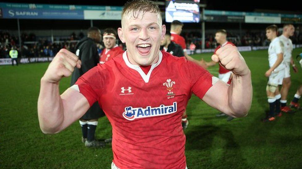 Rygbi: Cyfle olaf i chwarewyr am le yng Nghwpan y Byd - BBC Cymru Fyw