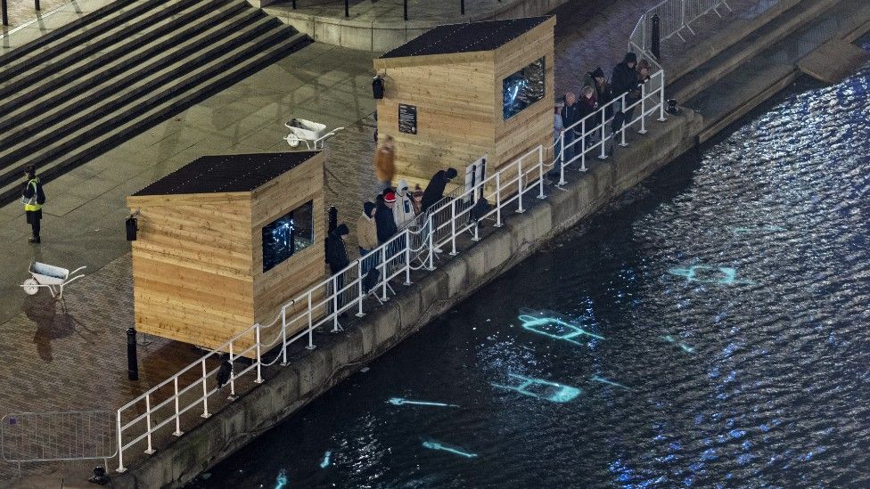 Navvies: Manchester Ship Canal work gives deserved recognition, artist ...