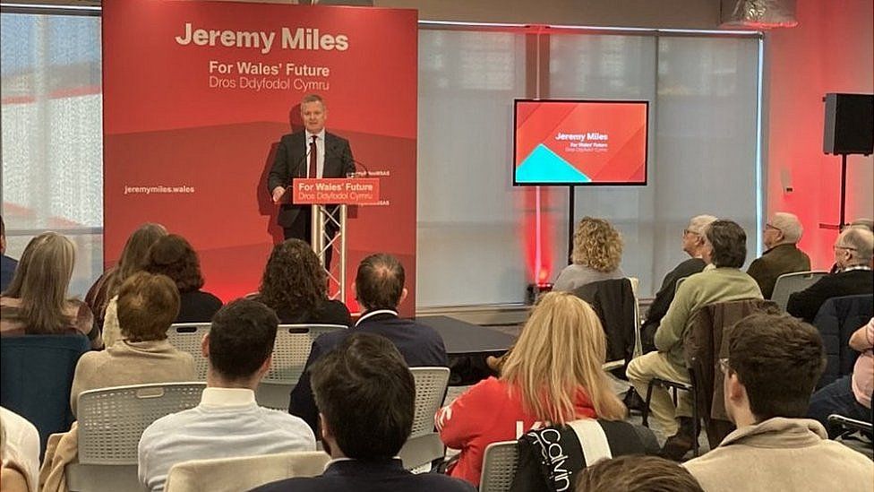 Jeremy Miles: 'Dim tro pedol 20mya os fydda' i'n Brif Weinidog' - BBC ...