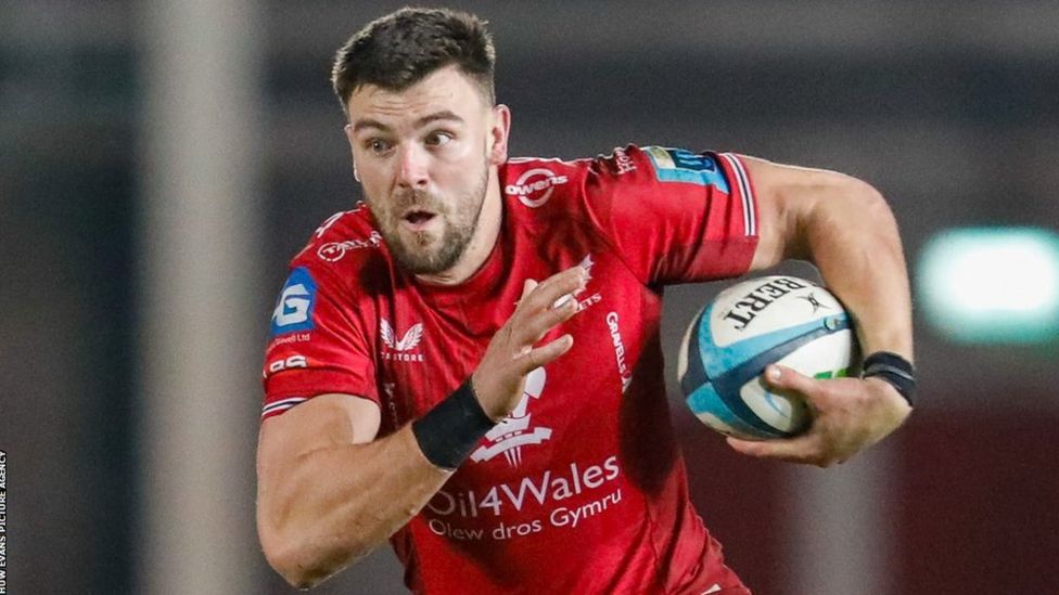 United Rugby Championship: Connacht v Scarlets (Sat) - Johnny Williams ...