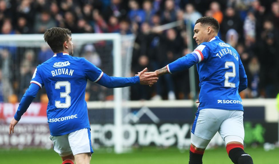 Full backs key to Rangers' revival - Dodds - BBC Sport