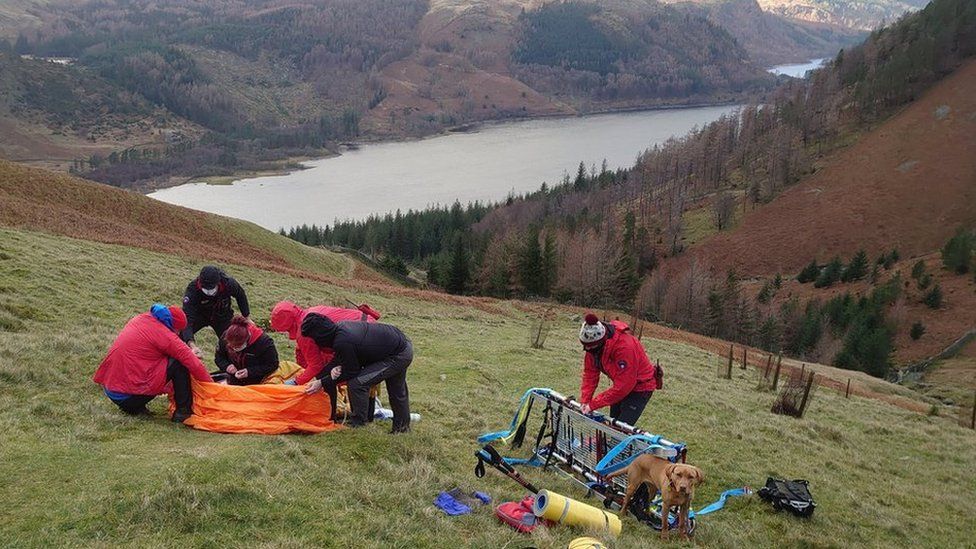 Lake District mountain rescuers plea after busiest-ever year - BBC News
