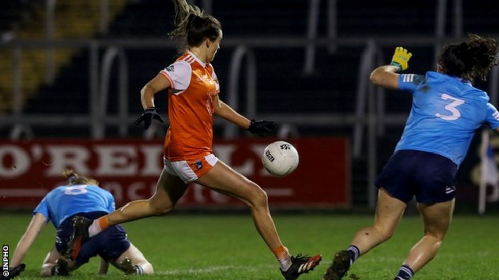 Aimee Mackin: Armagh forward wins Player of the Year award - BBC Sport