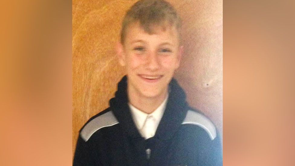 Newport: Cyclist died in crash with speeding car - BBC News