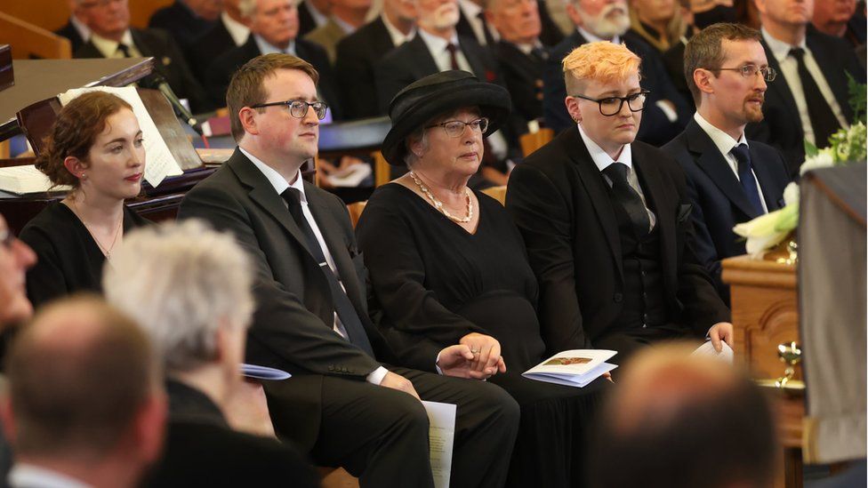 David Trimble's extraordinary life of ups and downs - BBC News