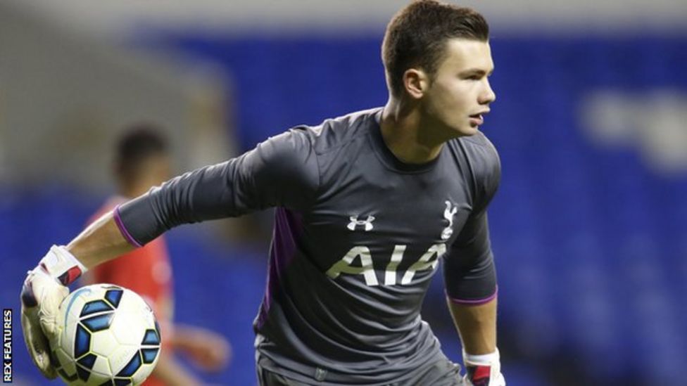 Harry Voss: Stevenage sign Tottenham keeper on loan - BBC Sport