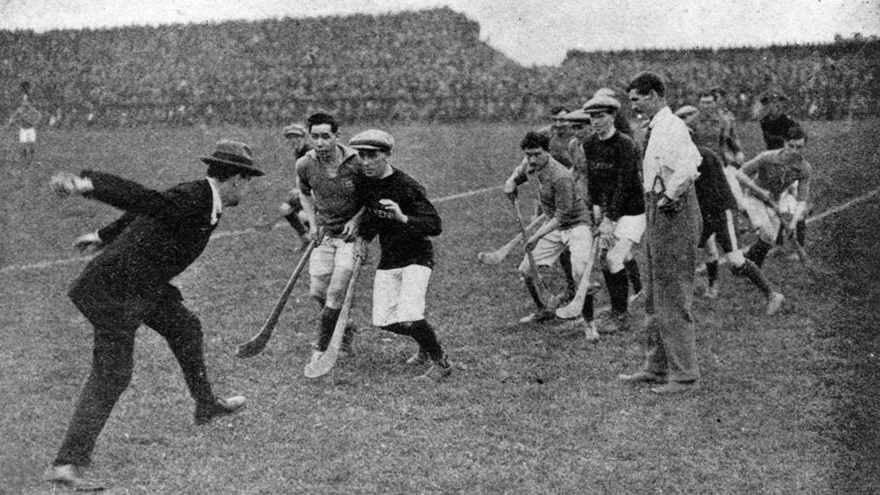 The hurling heroes of Ireland - BBC News
