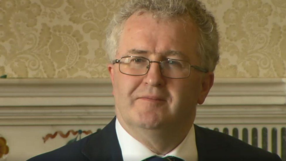 GolfGate: Séamus Woulfe 'should resign', says Irish chief justice - BBC ...