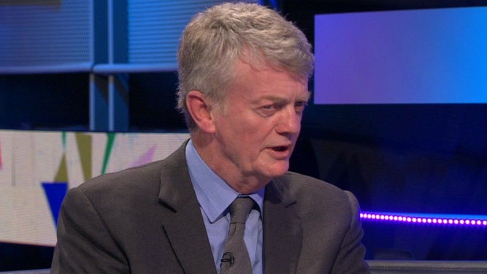 Welsh election: 'Abolish assembly' campaign continues - BBC News