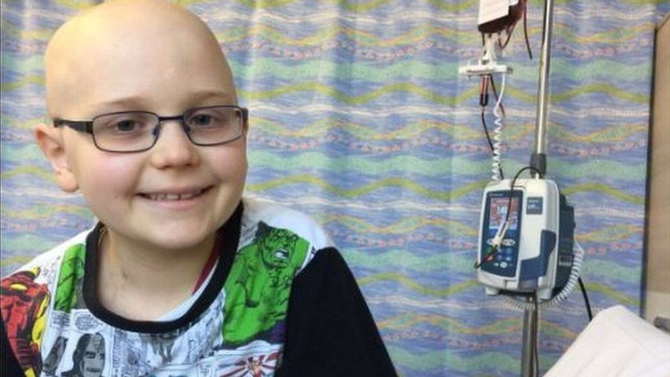 Alex Goodwin to get vital cancer treatment in US - BBC News