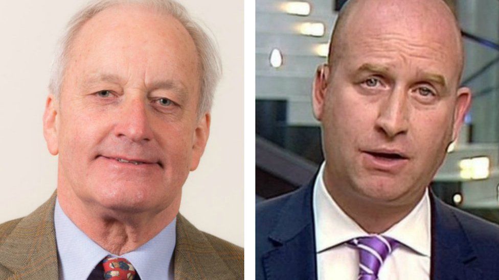 Neil Hamilton backs Paul Nuttall for UKIP leader - BBC News