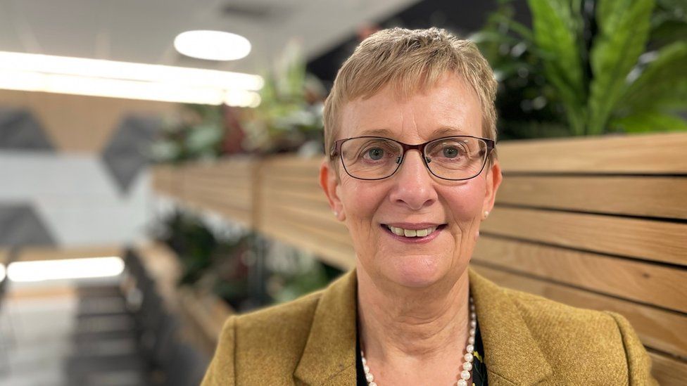 NHS: Discharge guidance could see patients die - doctors - BBC News