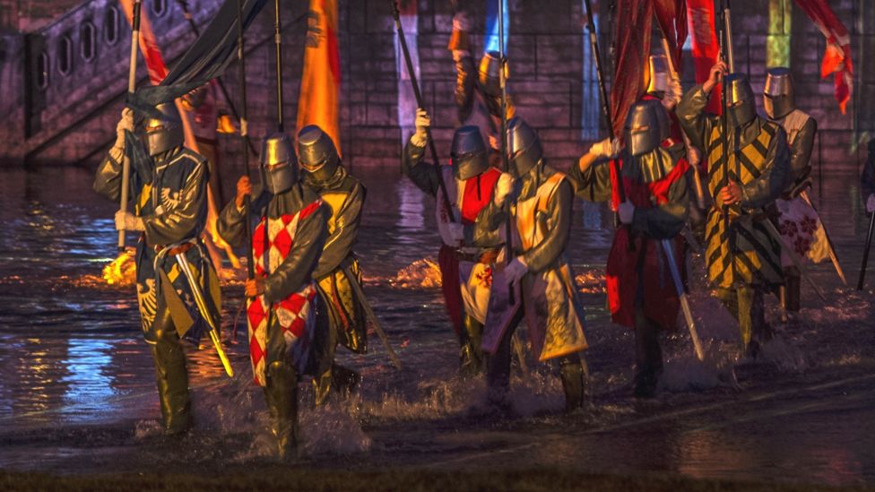 Kynren: 'Emotional' return for open air history show cast - BBC News