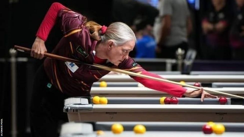 Lynne Pinches: Pool player rejects professional contract after ...