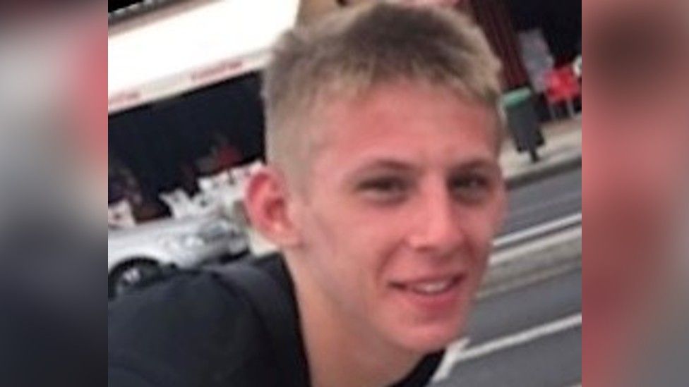 Ryan Harvey: Two men charged with murder after Blackpool assault - BBC News