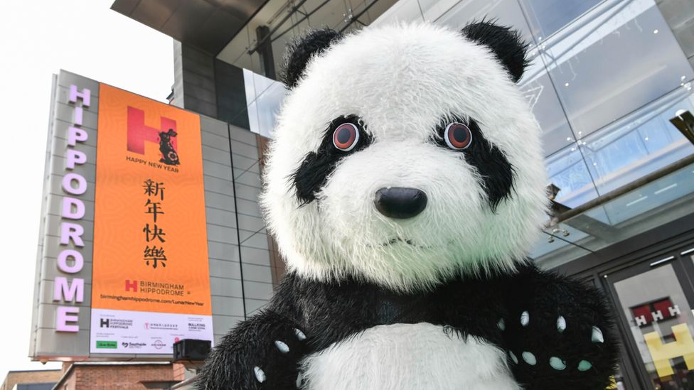 Birmingham Chinese Quarter renamed Birmingham Chinatown - BBC News