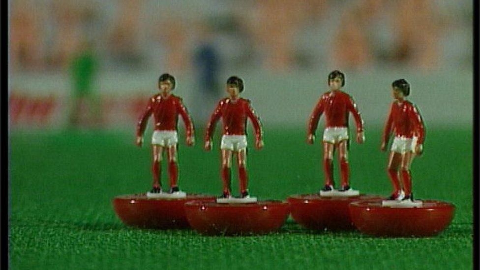 Home nations flick off in Derry Subbuteo tournament - BBC News