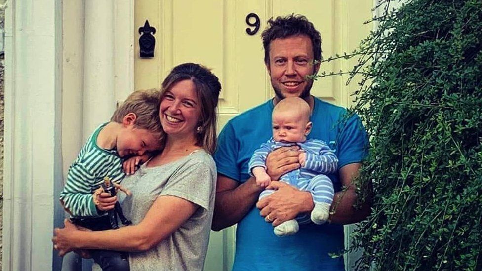 Ateb y Galw: Casia Wiliam - BBC Cymru Fyw