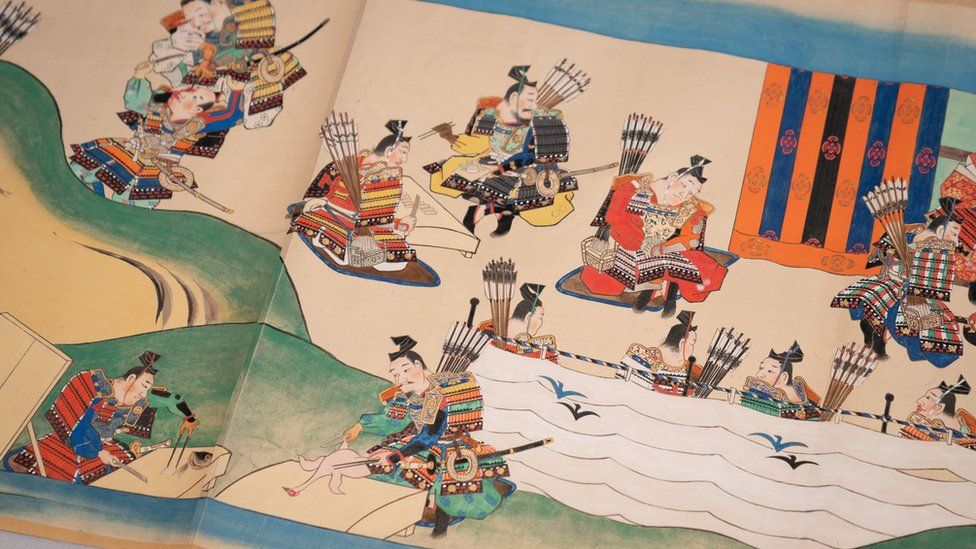 Large samurai scroll among 27,000 items to be catalogued - BBC News