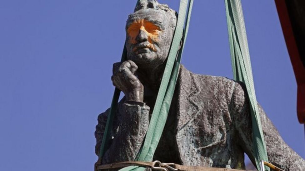 Harvard abolishes 'master' in titles in slavery row - BBC News