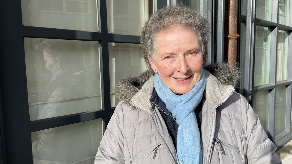 Pont y Borth i Ynys Môn yn ailagor wedi gwaith atgyweirio - BBC Cymru Fyw