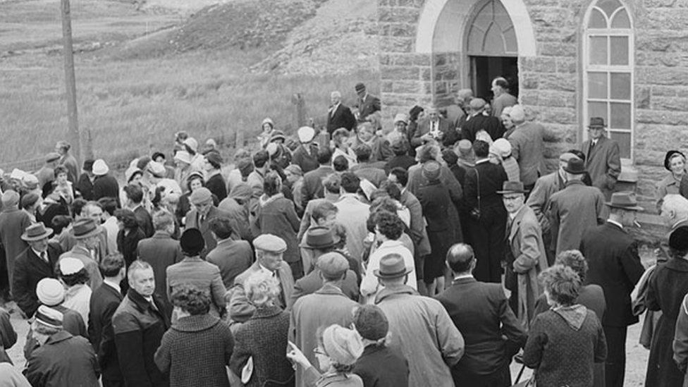 Lluniau: Cofio Capel Celyn // Pictures: A village before the drowning ...