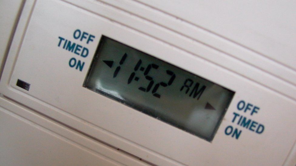 UK CO2 and energy costs 'set to rise' - BBC News