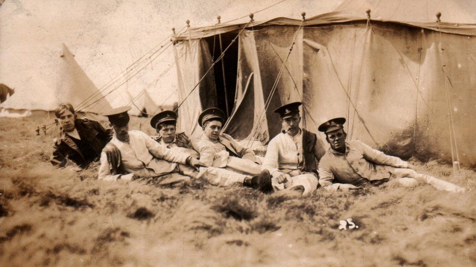 Appeal to uncover forgotten WW1 camps' history - BBC News