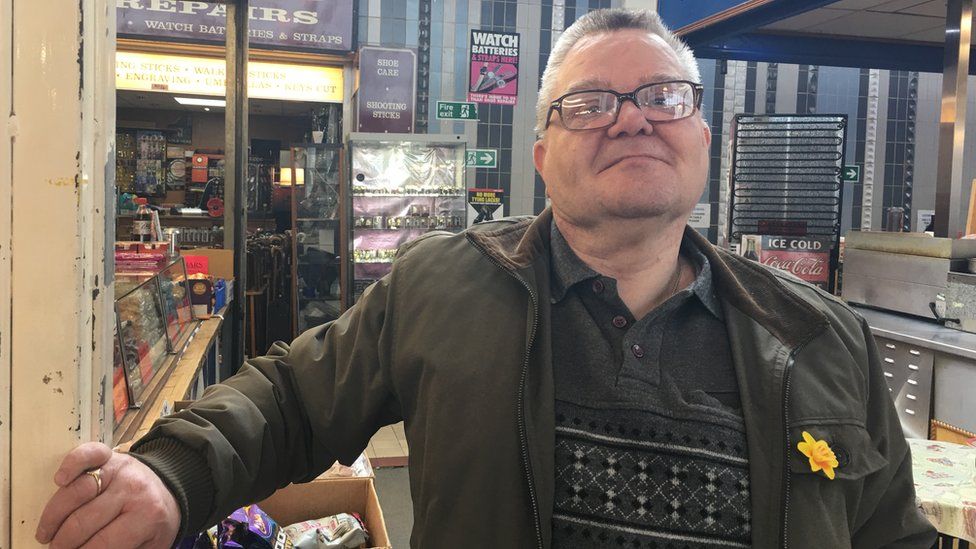 Brexit city: Swansea still split over leaving EU - BBC News