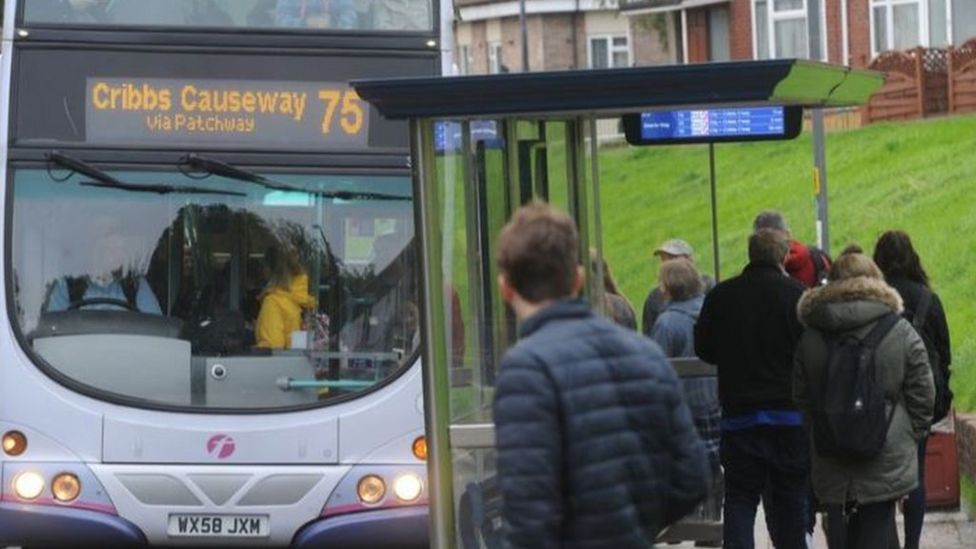 Bristol: Calls for bus franchising study backed by councillors - BBC News