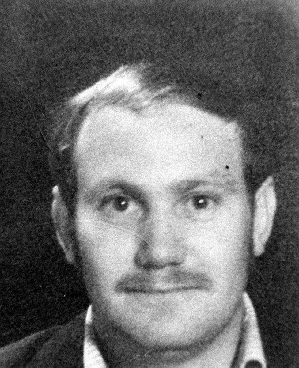 Robert Bradford: 'Find the killers of MP and my brother' - BBC News