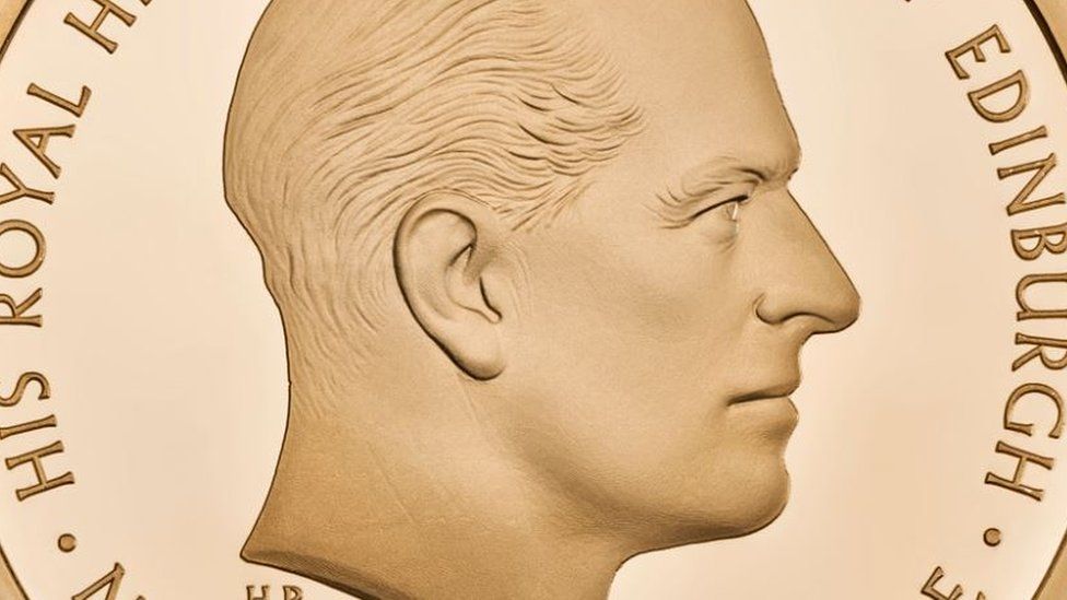 Prince Charles strikes Duke of Edinburgh commemorative coin - BBC News