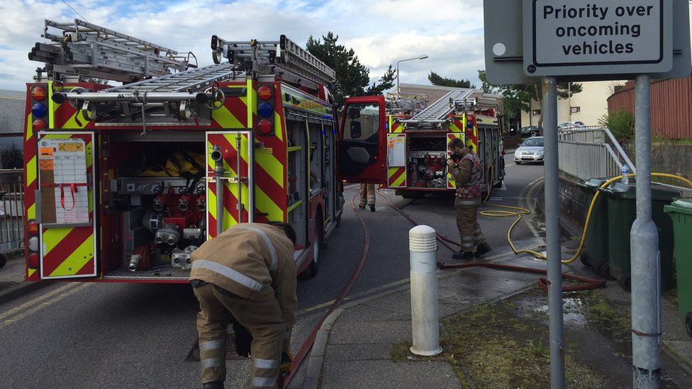 Firefighters tackle fire in Fort William - BBC News