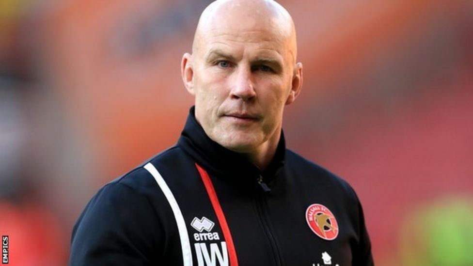 Justin Shaibu: Brentford striker joins Walsall on loan - BBC Sport