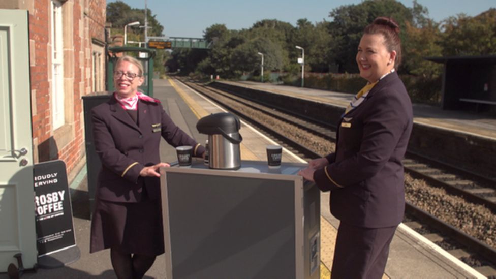 Thomas Cook staff: Redundant twice in a year - BBC News