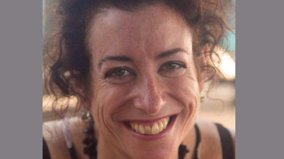 The NHS mental health chief who had a nervous breakdown - BBC News