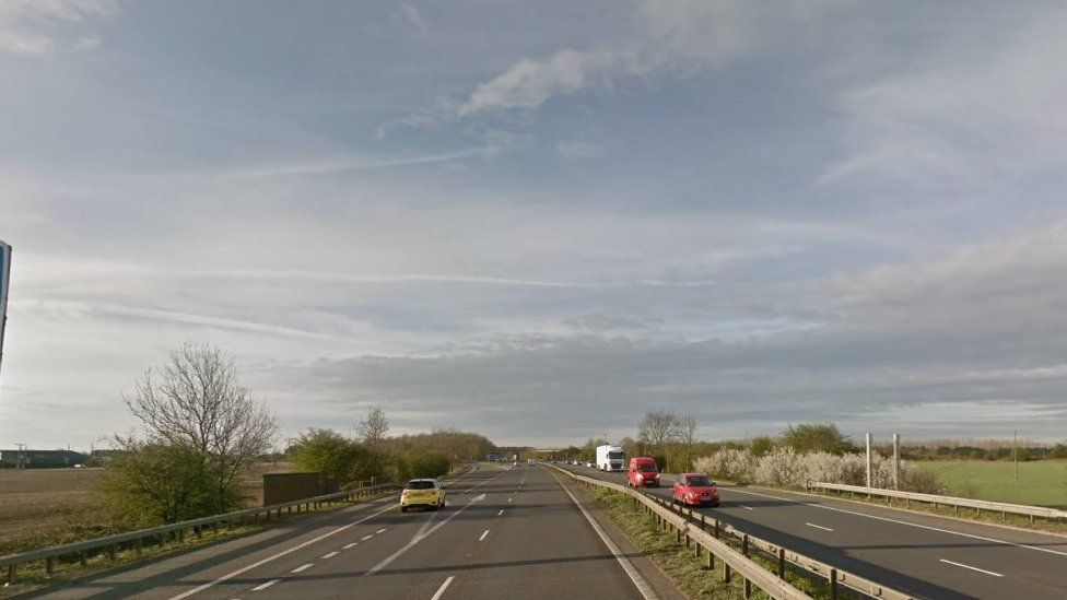 'Distracted' doctor killed Jessica Howe in M11 crash - BBC News