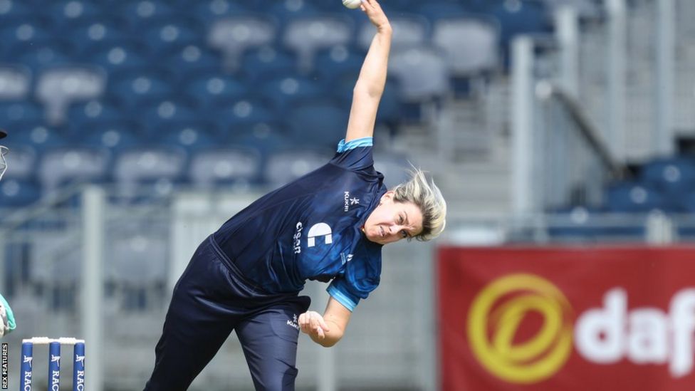 Charlotte Edwards Cup: Northern Diamonds extend perfect start and South ...