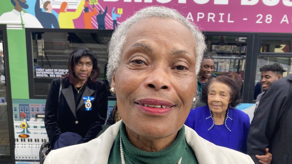 Bristol bus boycott activists meet MPs at Westminster - BBC News