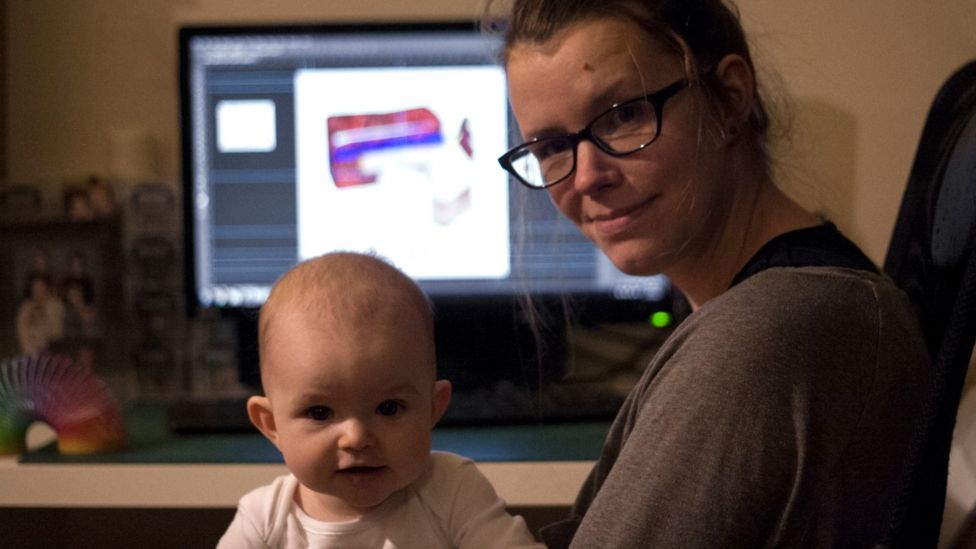 New Isle of Man stamp series celebrates Manx language - BBC News