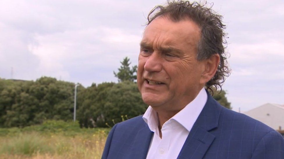 Marc Clement's Instagram, Twitter & Facebook on IDCrawl