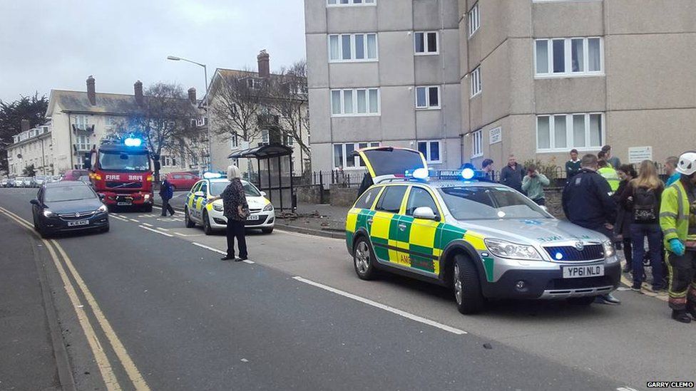 Bus stop crash seriously injures teenager in Penzance - BBC News